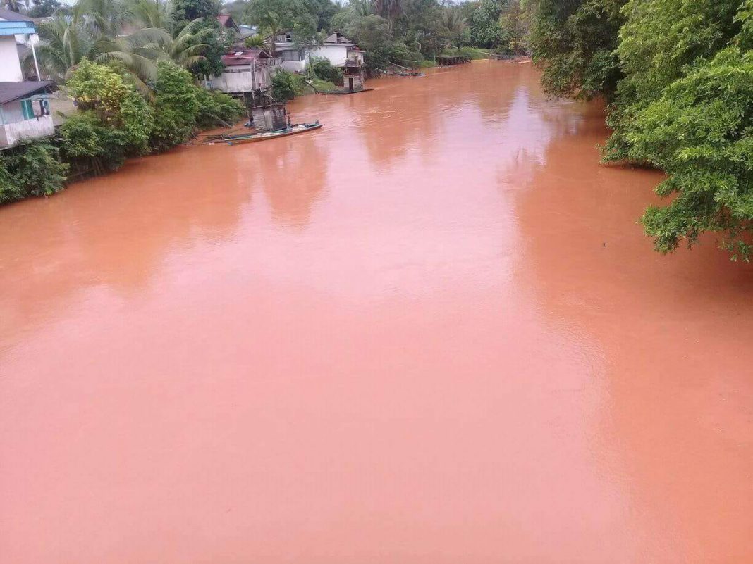 Air Sungai Kualan Berubah Warna Menjadi Keruh Kecoklatan | MONGA